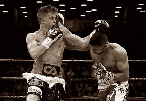 Amir Khan Vs Chris Algieri 2015