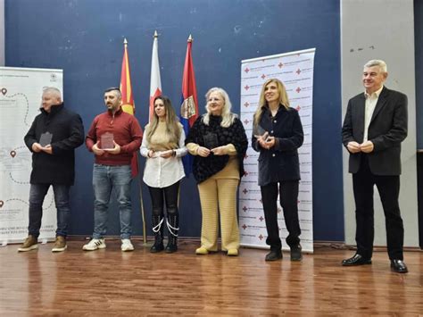 Општинската организација на Црвен крст Велес ги врачи признанијата на најдобрите волонтери за 2023