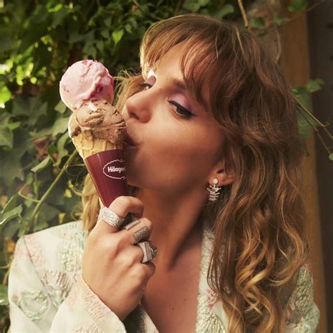 Häagen Dazs Youinparis 🇫🇷🥖 살랑살랑 불어오는 바람과 가을 햇살을 맞으며