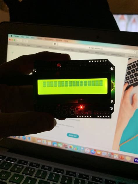 1602a Keypad Shield Showing Green Blocks Displays Arduino Forum