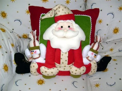 Новогодние подушки: идеи для вдохновения