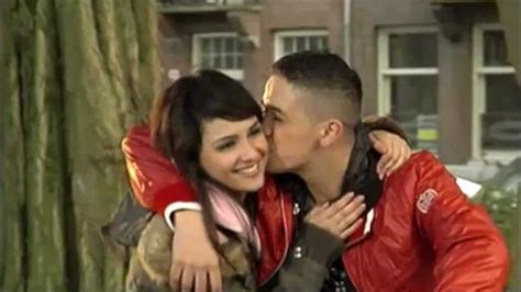 Yes R Uit Elkaar Official Video Hd Chords Chordify