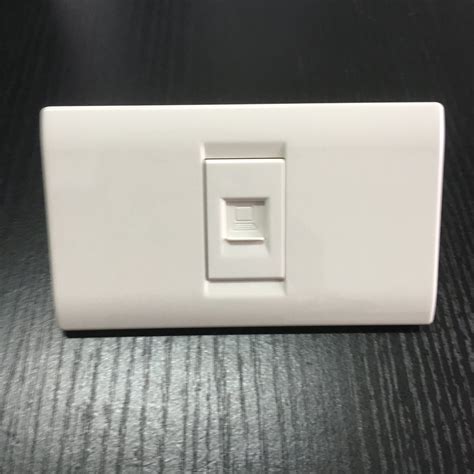 Wall Computer LAN CAT6 Socket Computer Socket And Electrical Socket