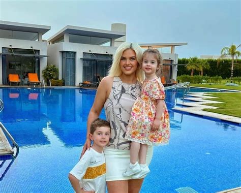 My Life Learta Publishes The Most Beautiful Image From Her Luxurious