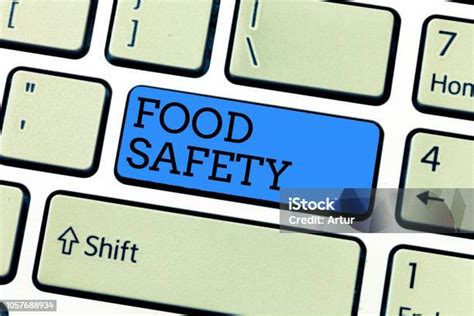 필기 텍스트 쓰기 식품 안전입니다 조건 및 식품의 품질을 유지 하는 관행을 의미 하는 개념 고기에 대한 스톡 사진 및 기타 이미지 Istock