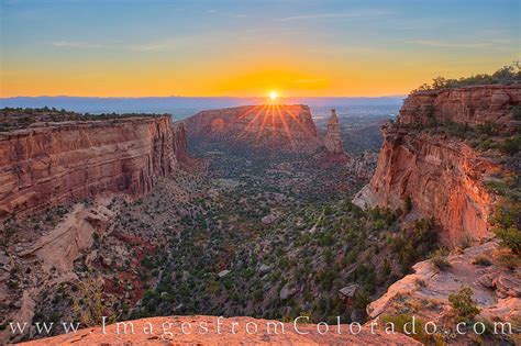 Independence Monument At Sunrise 718 1 Colorado National Monument