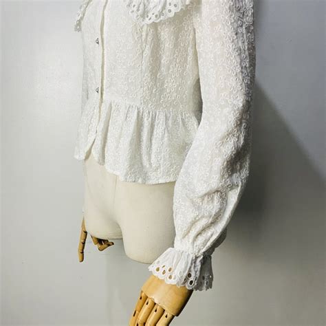 White Cotton Eyelet Blouse 🥀 Free International Shipping Blouses