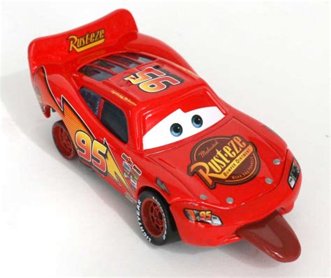 Mattel : Race O Rama – Flash McQueen tire la langue (2009) | Otakia.com
