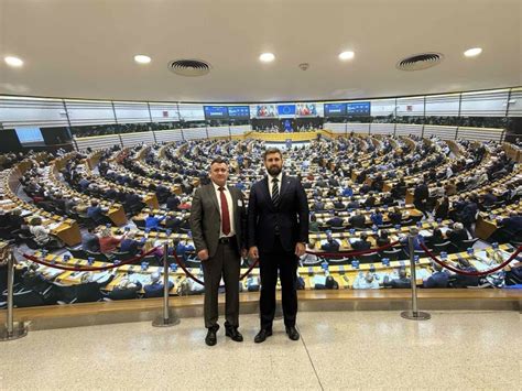 Кметът на Община Велинград д р Костадин Коев и кметовете на населените