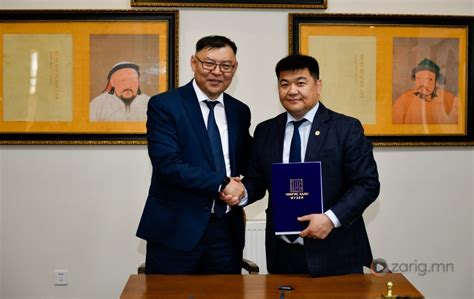 Чингис хаан үндэсний музейн ажилтнууд Буриадын улсын их сургуульд