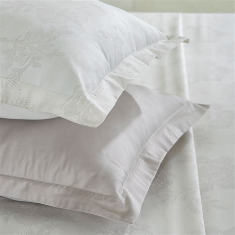 Dream In Desi Comfort Exploring Bed Linen Online In India