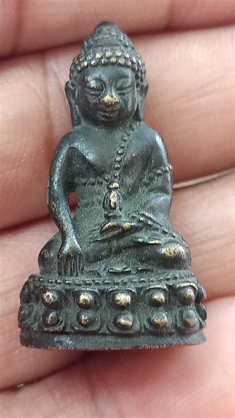 พระกริ่งหลวงพ่อเกษม Ennxo