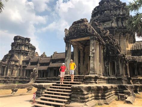 Світ без кордонів 2 3 відпустки Камбоджа яку ми побачили дуже неоднозначна Це два