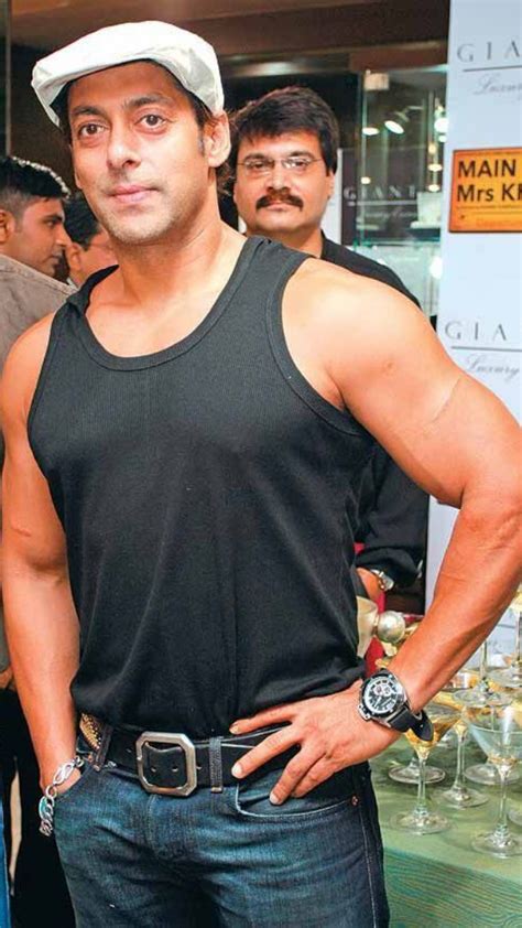 The Salman Khan 🙌 ⚡ 🔨 Ready To Build The Foundation Of Your Acting Craft Join Us In