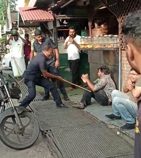 മുഖ്യമന്ത്രിയുടെ ഗൺമാനും പോലീസുകാർക്കും അധിക സുരക്ഷ ഏർപ്പെടുത്താൻ ഉത്തരവ് Breaking Kerala