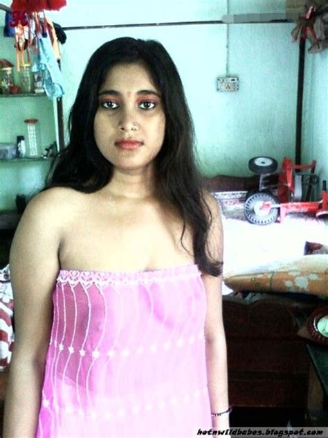 Village Desi Bhabhi Boobs Visible Through Her Saree Desi Nude Aunty