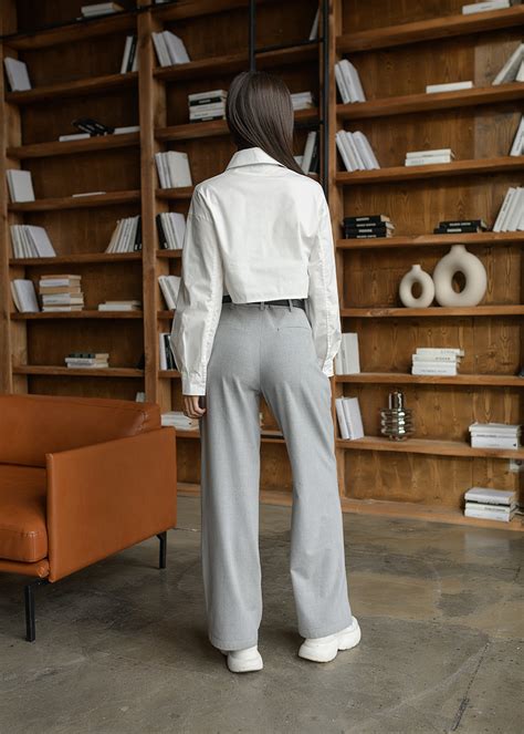 Сорочка жіноча Staff Oli White біла з довгими рукавами стильна коротка однотонна купити