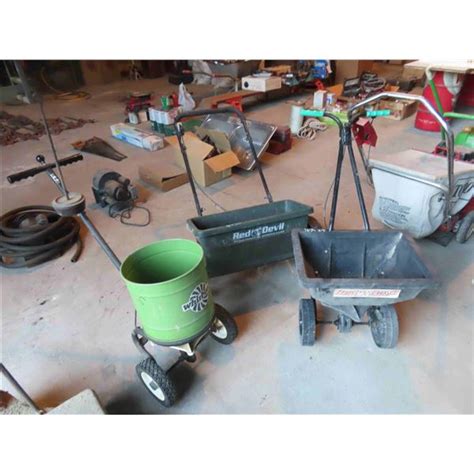 2 Fertilizers Red Devil Whirl On Red Devil Grass Seeder