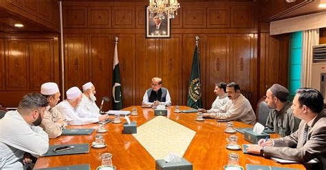 د افغانستان د سکرو پاکستاني واردوونکو د خپلو ستونزو د حل غوښتنه کړې