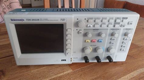 オシロスコープ Tektronix Tds2022b メルカリ