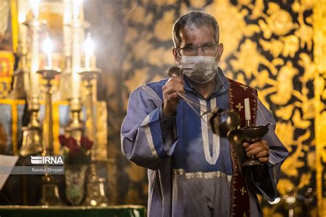 فرارو تصاویر مراسم عشای ربانی در کلیسای وانک اصفهان