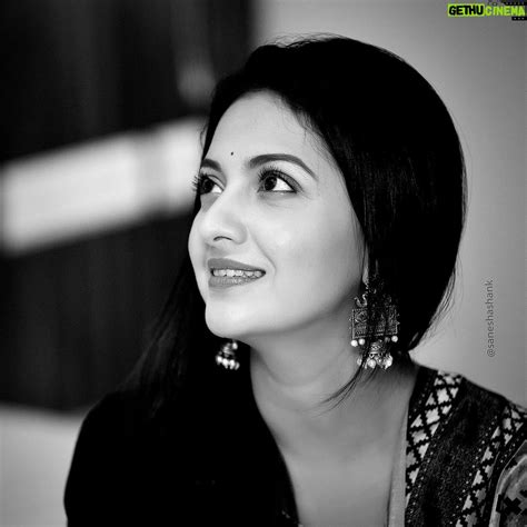 Tejashree Pradhan Wiki Biography Age Photos Spouse And More