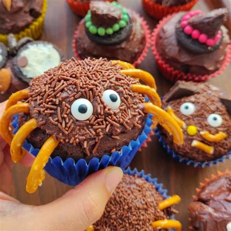 할로윈 컵케이크 만들기할로윈케이크할로윈 컵케이크 거미머핀부엉이머핀마녀모자머핀고양이머핀박쥐머핀 네이버 블로그