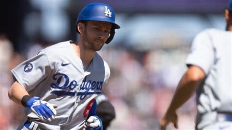 giants will pursue trea turner and aaron judge on free agent market