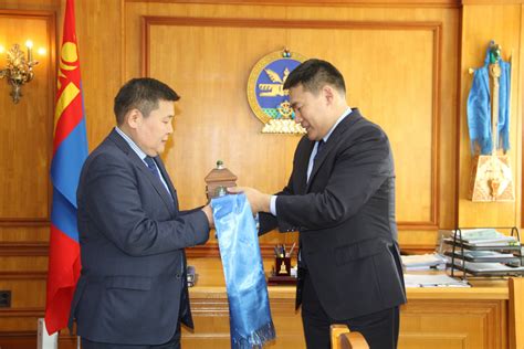 Б Ганбатыг Засгийн газрын Хэрэг эрхлэх газрын Тэргүүн дэд даргаар томилов