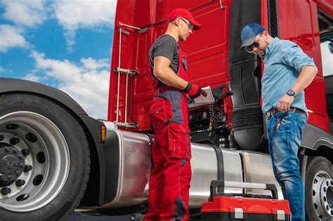 page 20 loading a truck images free download on freepik