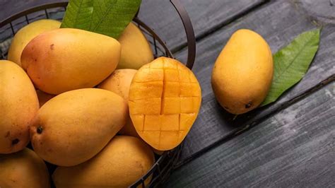 What Health Benefits Do Mangoes Have