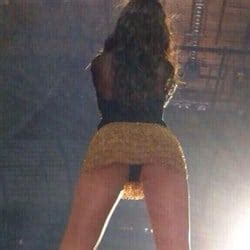 Selena Gomez Concert Booty Pictures Video