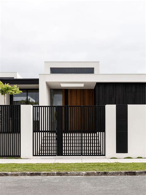Gallery House By Architecture Works Australian Interiors Est Living