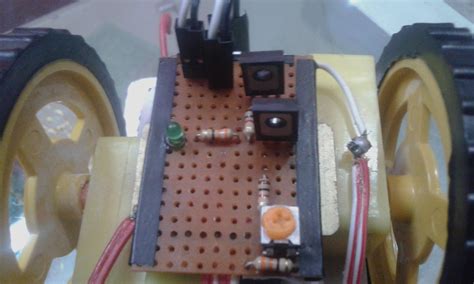 obstacle avoiding robot 5 steps instructables
