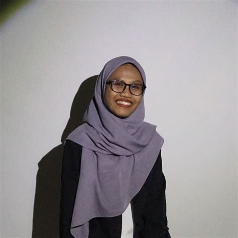 Silmi Khashaish Fillah Medium