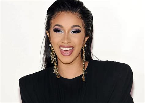 Карди Би объявлена женщиной года