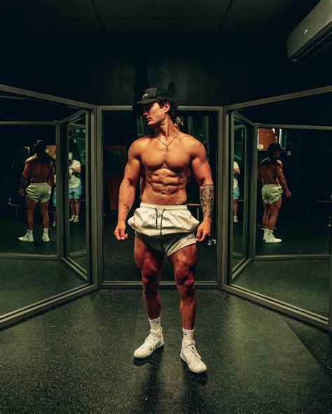 The Rising Star Of Fitness Who Is Jesse James West Gymfluencers America