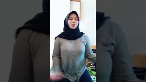 TIKTOK JILBAB GUNUNG GEDE SEMOK - YouTube