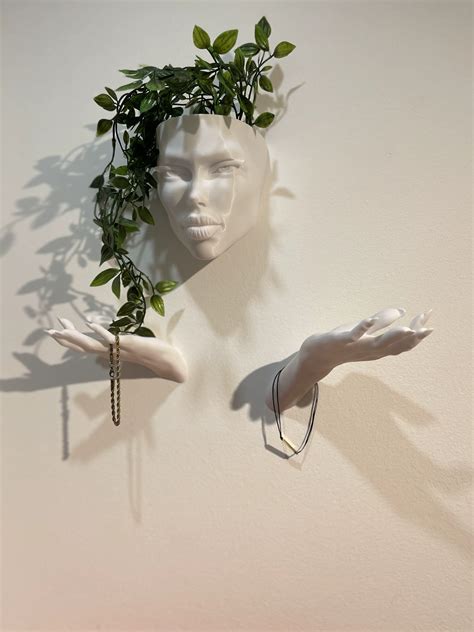 3d Printer Files 3mf File Girl On The Wall Planter Hanger