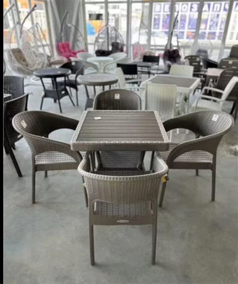 ეზოს მაგიდა 4 სკამით • Needshop Ge