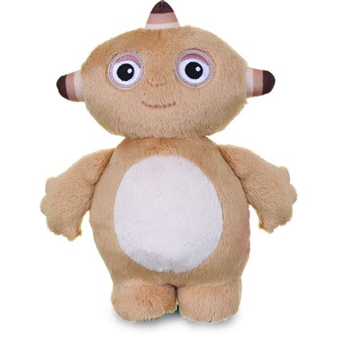 Snuggly Singing Makka Pakka Plush Big W