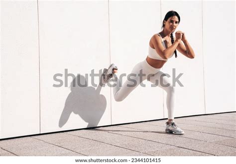 Thousand Female Squats Hot Royalty Free Images Stock Photos Pictures Shutterstock