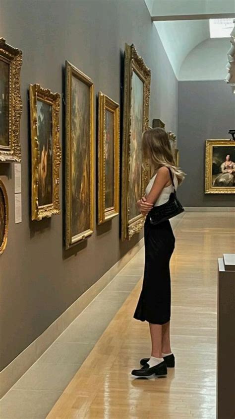 Art Girl Art Gallery Outfit Museum Outfit Museum Photography