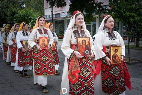 Ansambl Makedonija Почитувани пријатели останете дома и уживајте во раритетите од збирката на