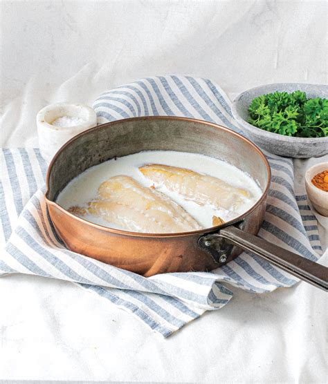 Buy Naturally Smoked Haddock Fillets 2kg 3kg Online Alfred Enderby