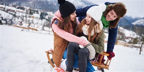 Зимние каникулы в Киеве 2024−2025 — КГГА назвала точные даты когда будут отдыхать школьники Nv