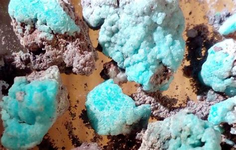 A gorgeous new blue mineral has been discovered in Russia – BGR
