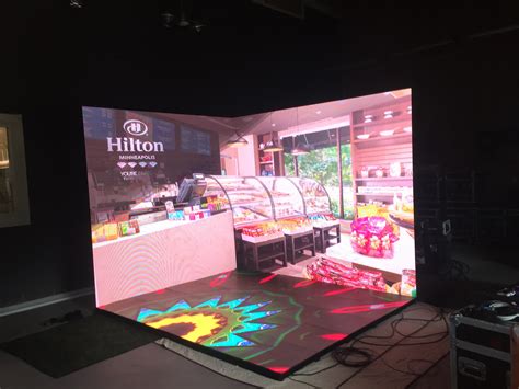 Modular Led Screens An Alternate Option For Mobile Screens Mobile Led Jumbotron Outdoor Event