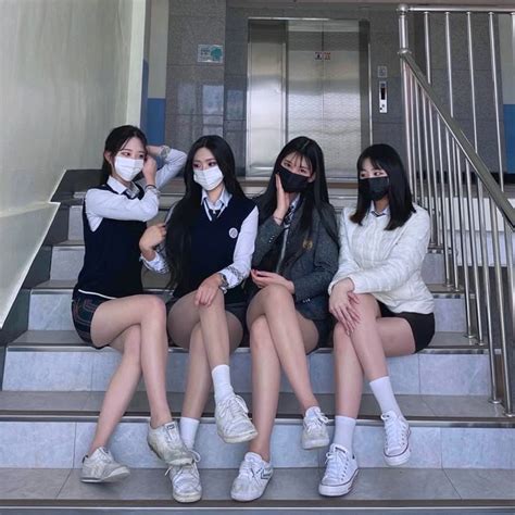 名人에 있는 핀 청소년 여자 패션 여자 교복 교복 패션