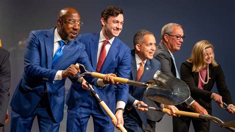 Senator Reverend Warnock Joins Hyundai Motor Group For Bryan County